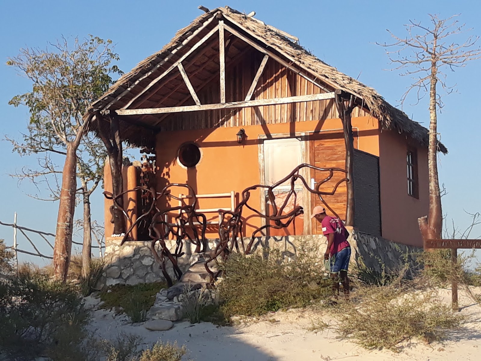 UN VRAI PARADIS, AMBATOMILO, MADAGASCAR
