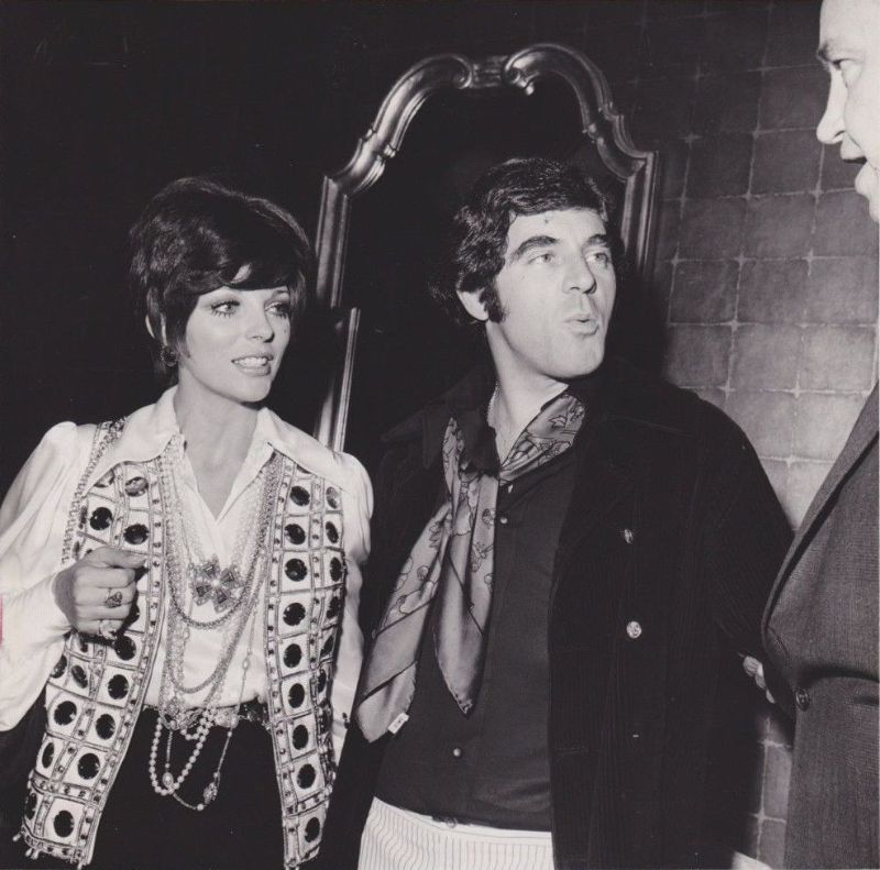 Beautiful Photos of Joan Collins and Her Husband Anthony Newley During ...