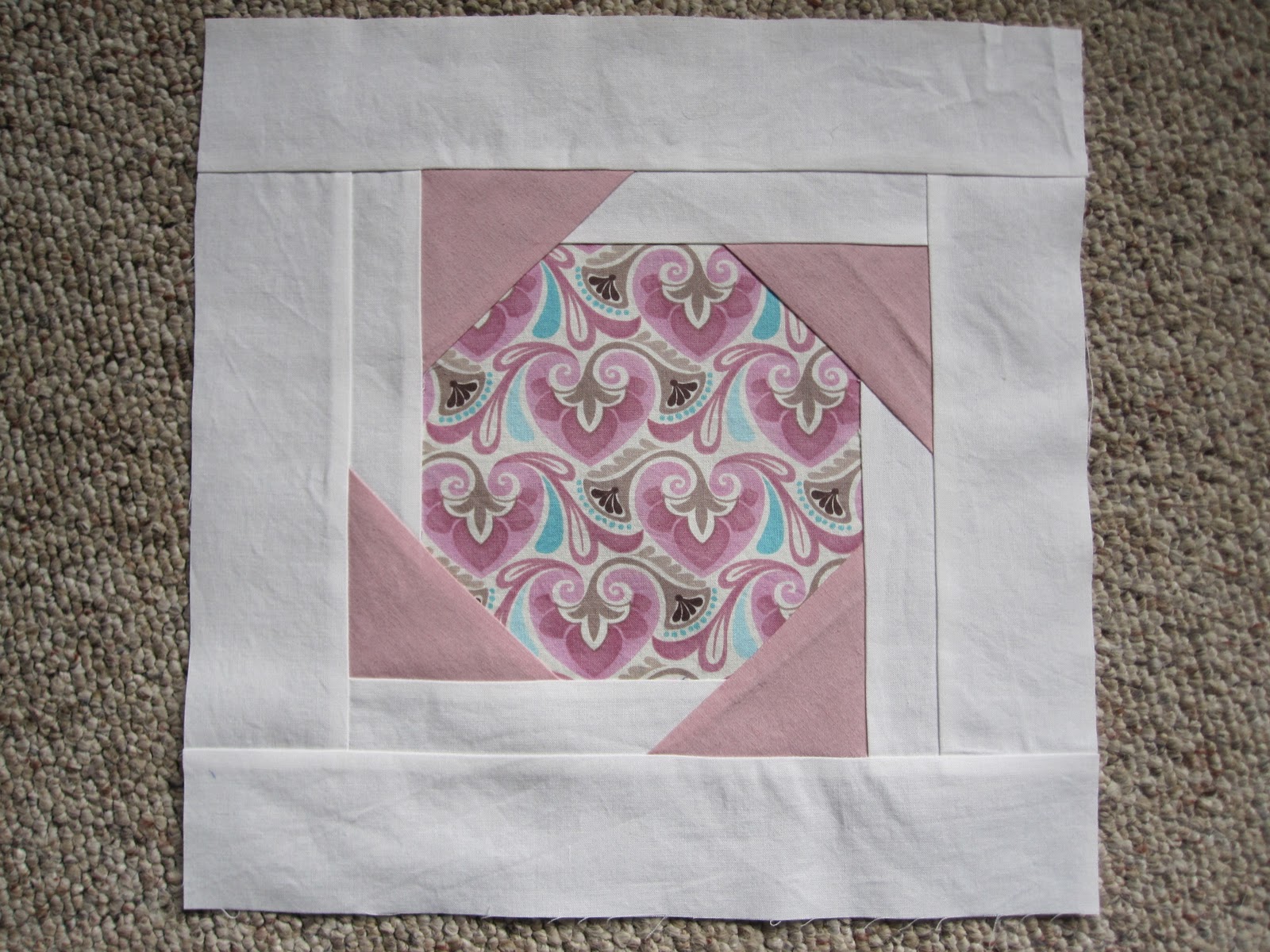 Becky's Blabber: "Octo-Swirl" Quilt Block Tutorial