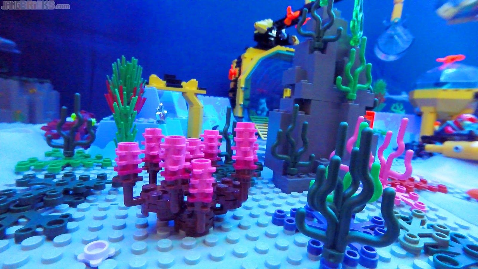 Expanded LEGO deep sea exploration display!