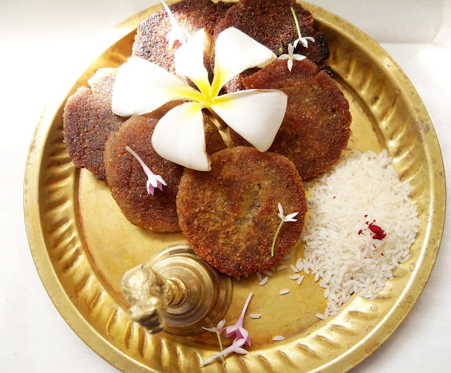 housewivesdiary: ASSAMESE GHILA PITHA RECIPE