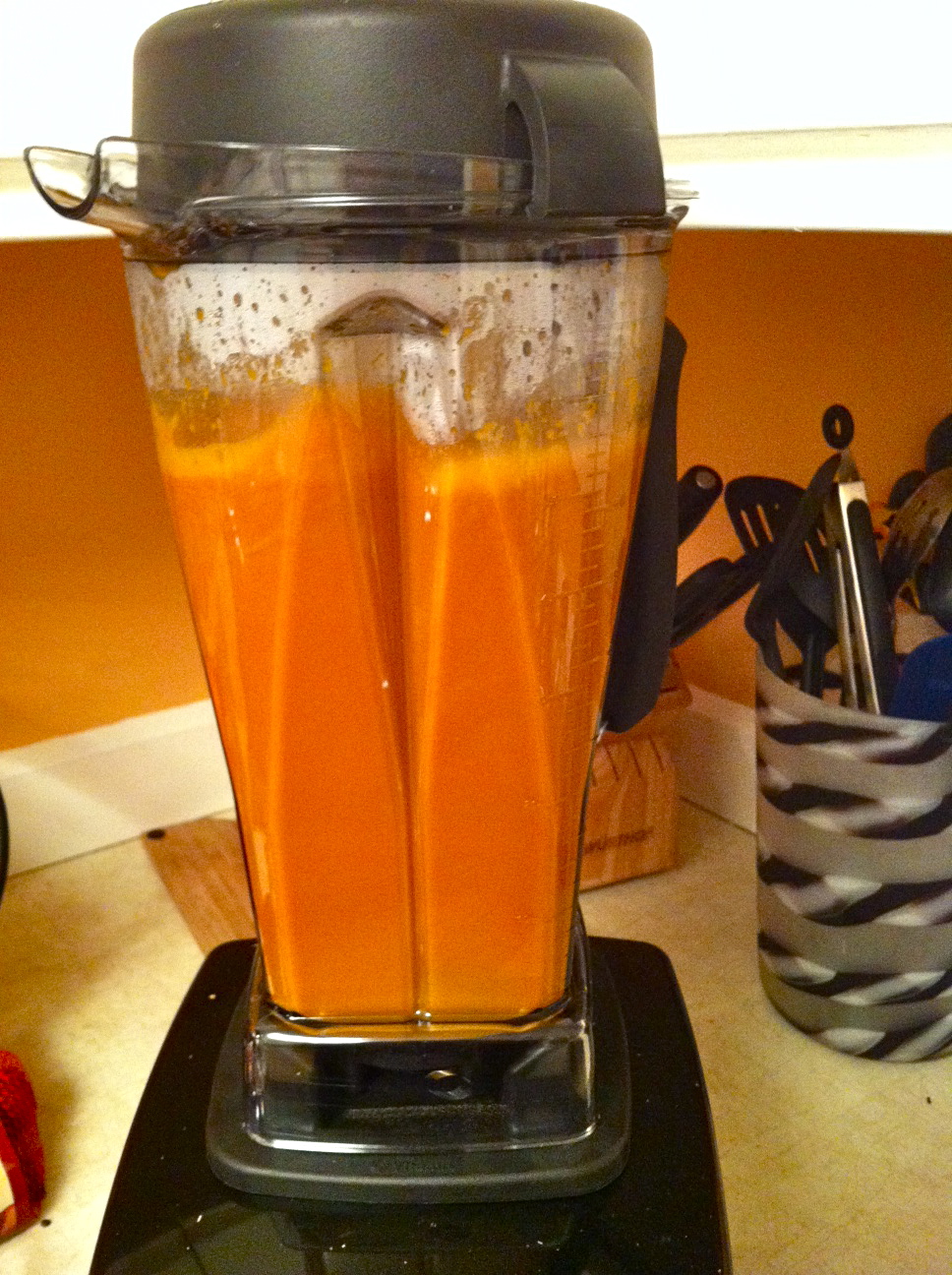 Evolve Vegan: Vitamix: The Beginning of a Lovestory :)