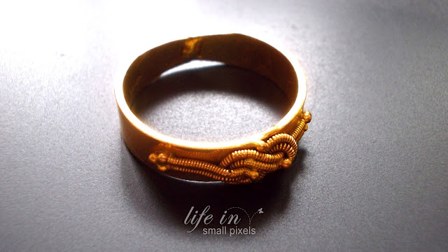 LIFE IN SMALL PIXELS: Pavithra Mothiram