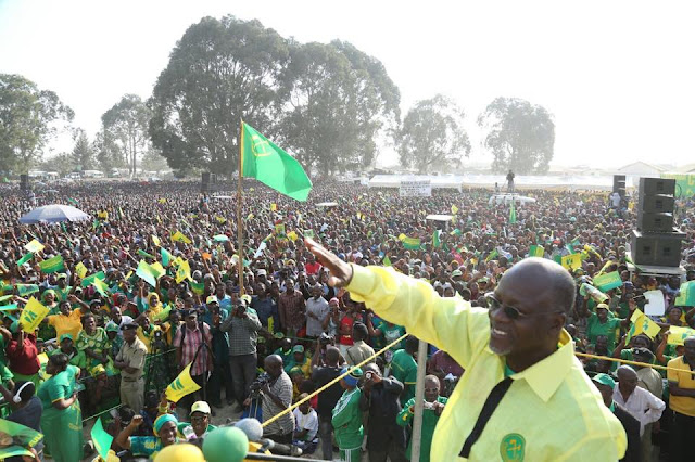 HAYA MAFURIKO YA MAGUFULI MBEYA LEO NI BALAAHHH...HEBU ANGALIA TU ...