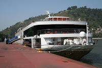 PAUS-RESENDE: Navios da "Douro Azul" acostam em Caldas de Aregos