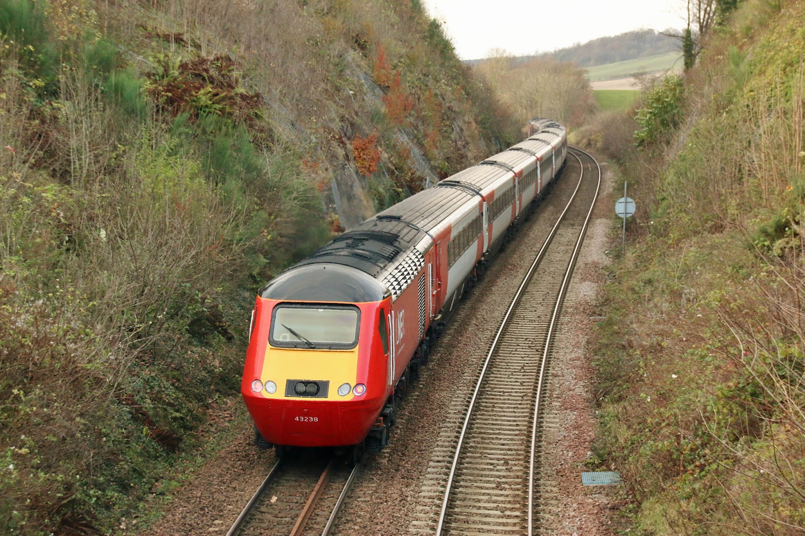 47s and other Classic Power at Southampton: LNER HST rundown: 1E15 09:52 Aberdeen - Kings Cross