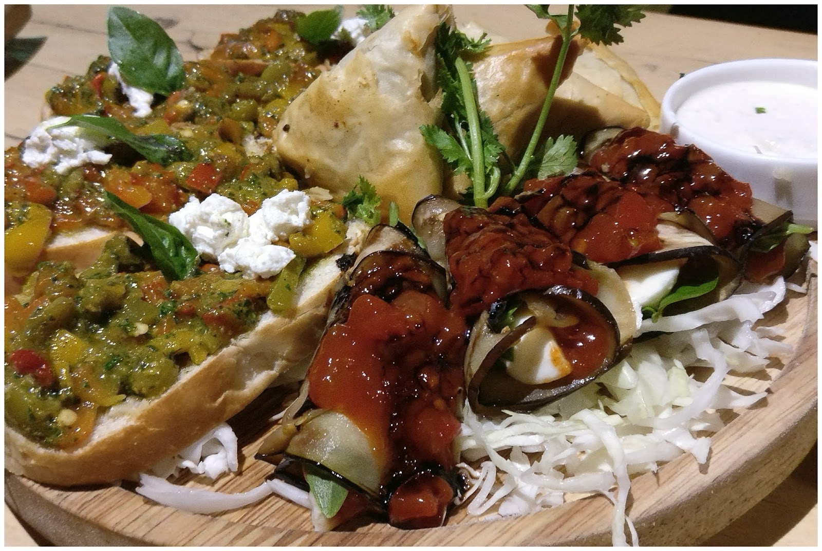 @Jonahsbangalore : a relaxing, ambiance! - Aravindbk's Blog!