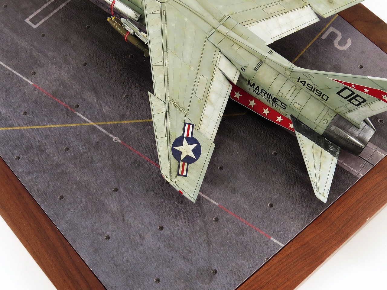 The Modelling News: Review: Three new aircraft bases from Galaxy models