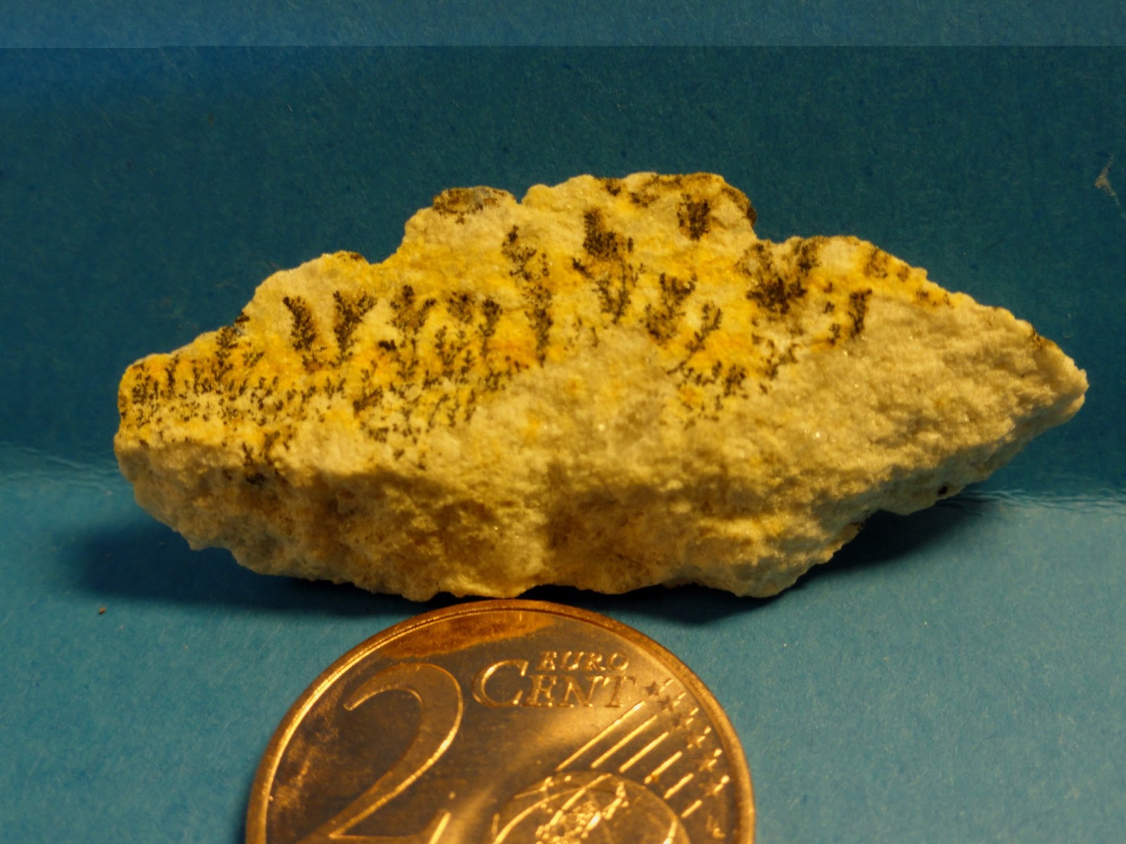 Mi colección geológica: Pirolusita y Oxidos de manganeso