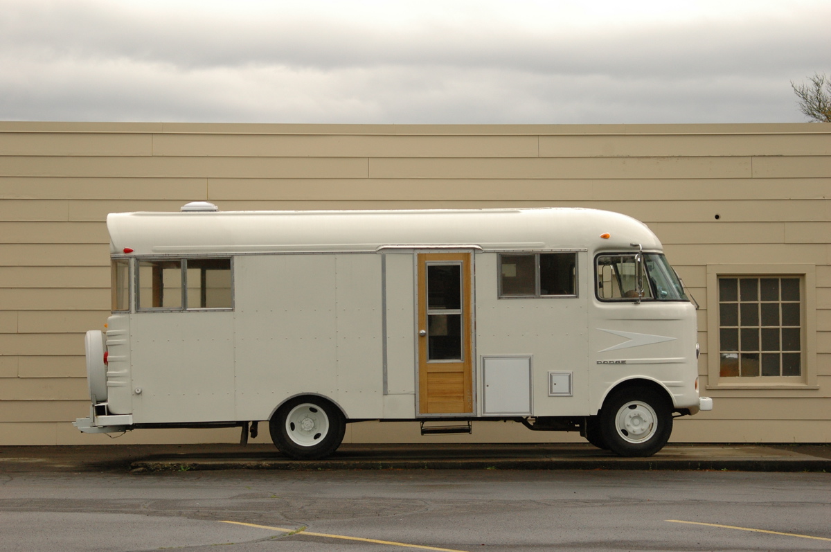OLD PARKED CARS.: 1960 Dodge Chinook Mobilodge.