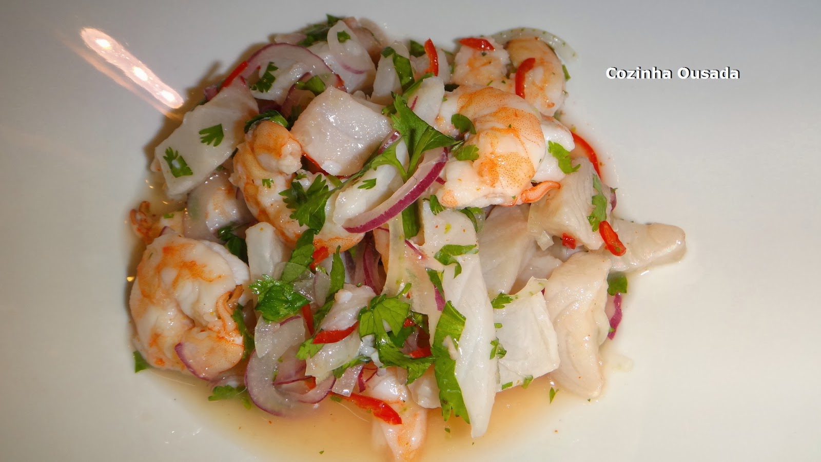 Cozinha Ousada: Ceviche Misto de Camarões e Sant Peter