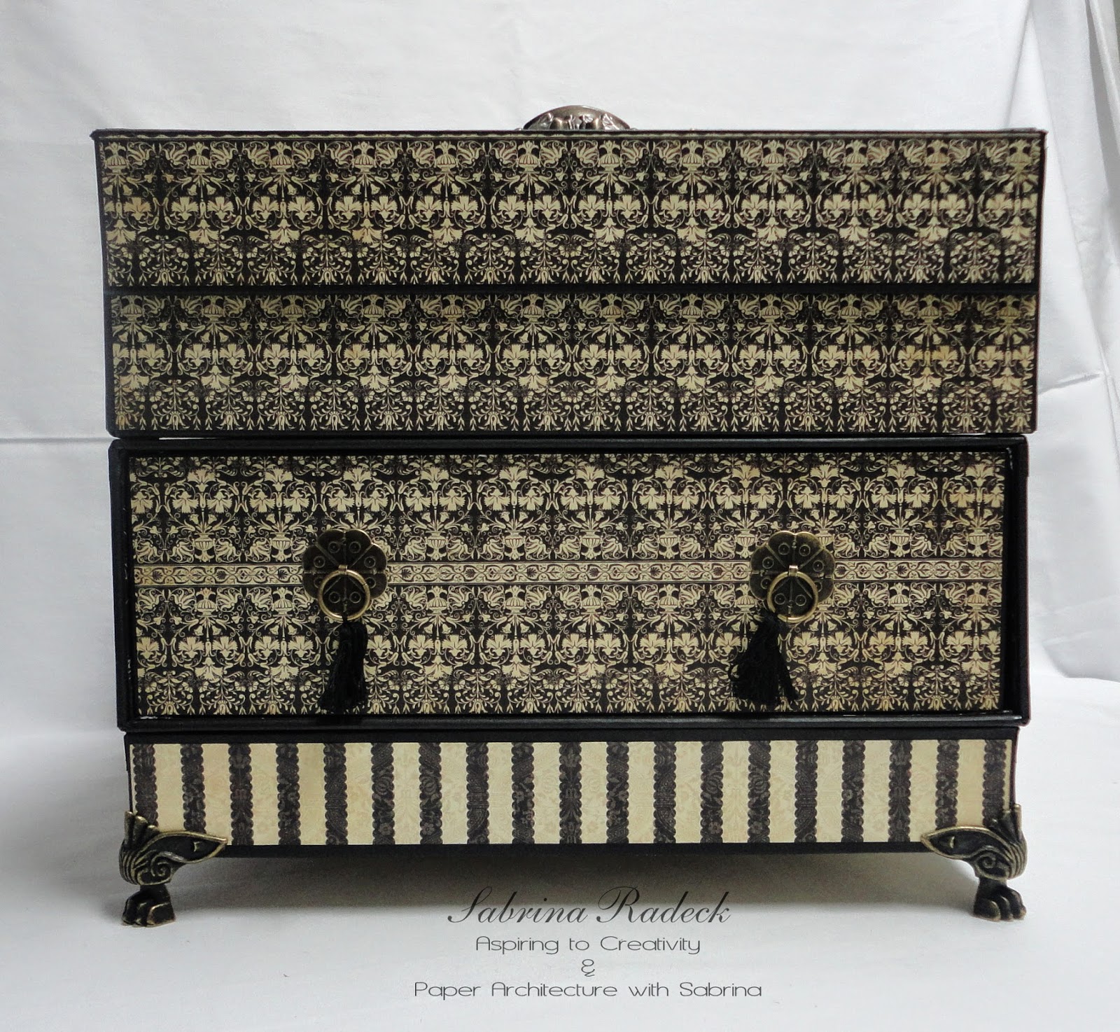 Stacked Organiztion Tower | Aspiring to Creativity