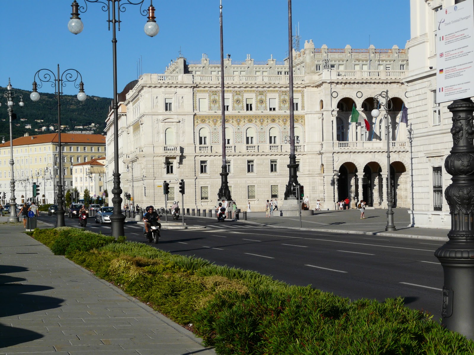 UTAZGATOK: OLASZORSZÁG: Trieszt.