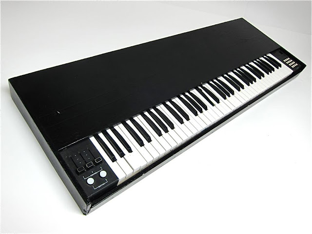 MATRIXSYNTH: FAIRLIGHT CMI KEYBOARD SN SNC088040