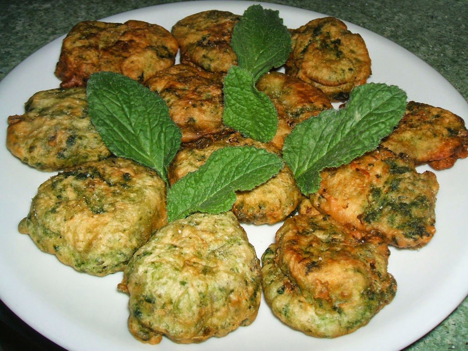 Vegan in cucina - ricette vegan : FRITTELLE DI BORRAGINE