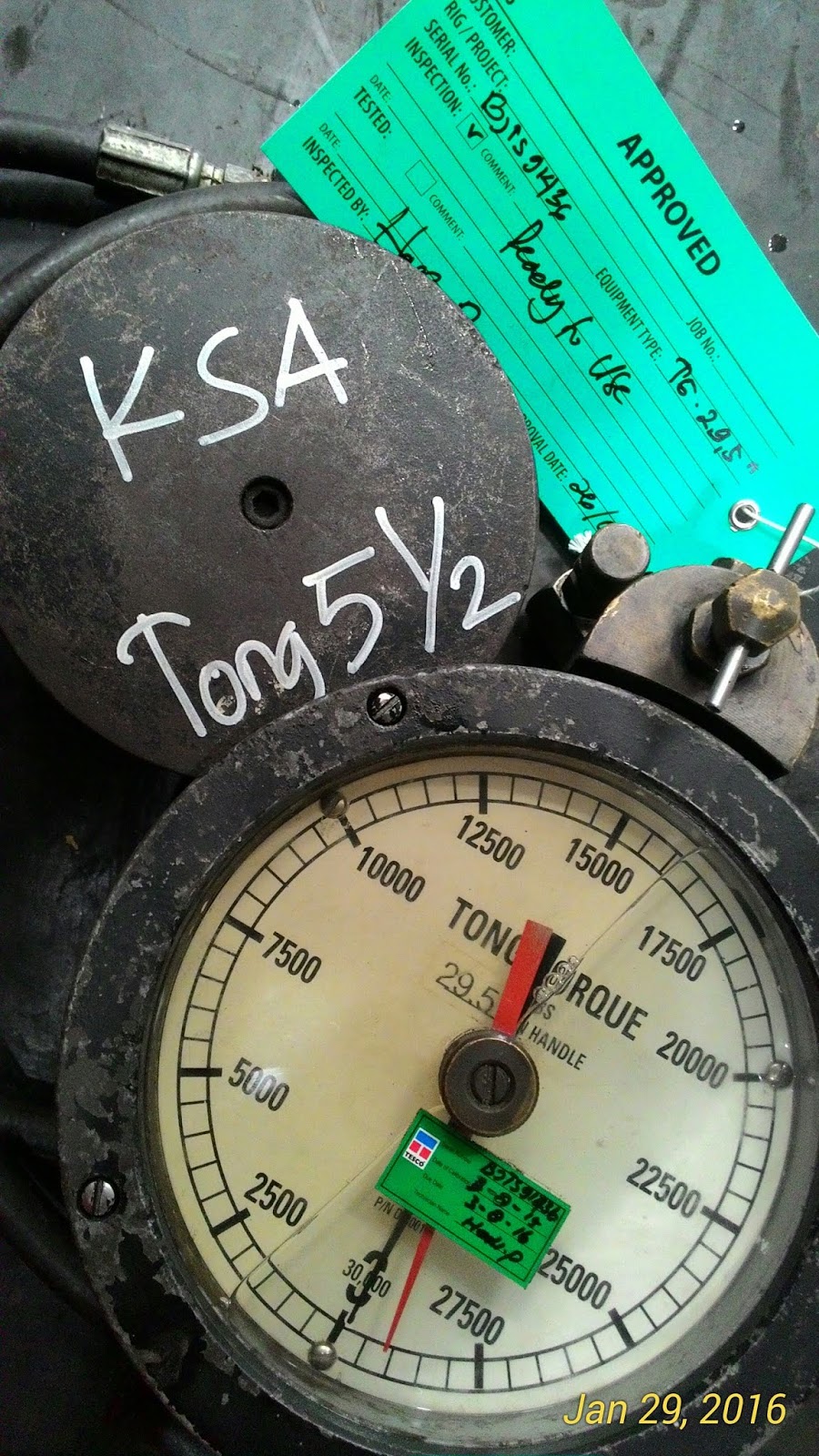 TORQUE TURN MONITORING SYSTEM: Torque Gauge