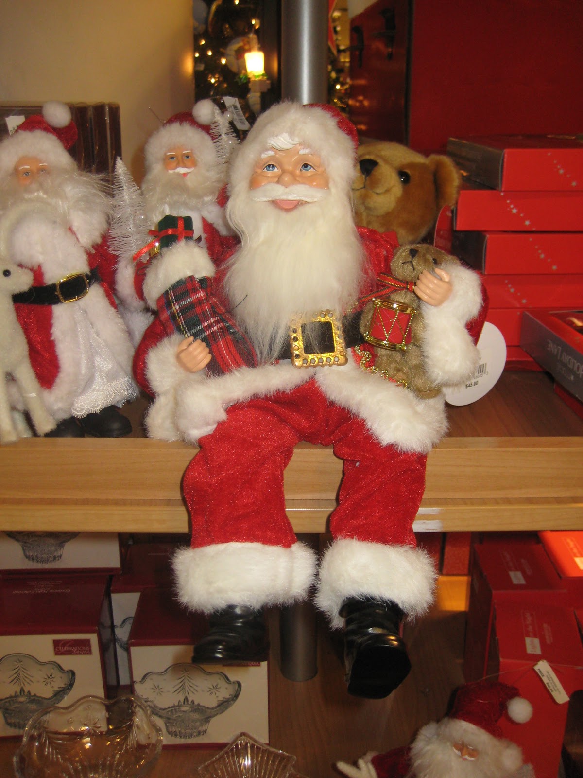 Maui Vacation Guide: Christmas at the Queen Ka'ahumanu Center - Maui