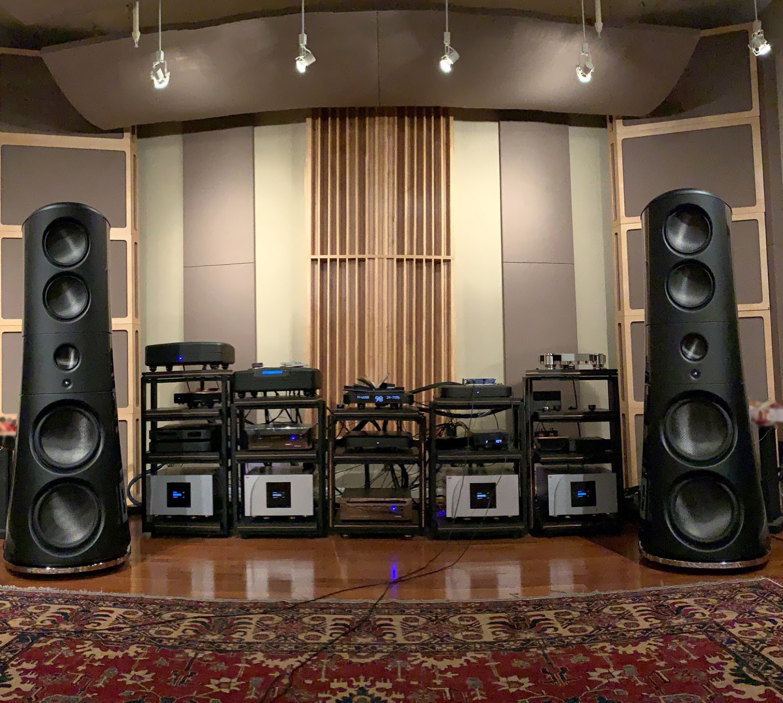 Wizard High-End Audio Blog: Magico M9