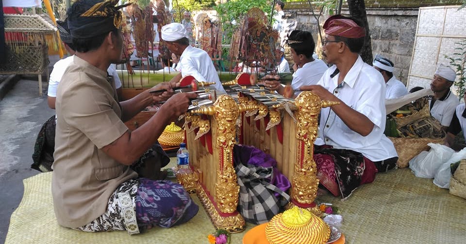 Sejarah & Babad Bali