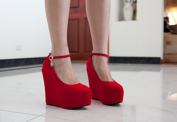 Asian Fashion Modeled On Real Girls & Guys