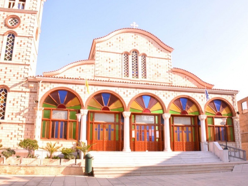 ΘΑΥΜΑΤΑ και ΣΗΜΑΔΙΑ 2: Ηράκλειο: "Πόλεμος" για τον κλειστό ναό ...