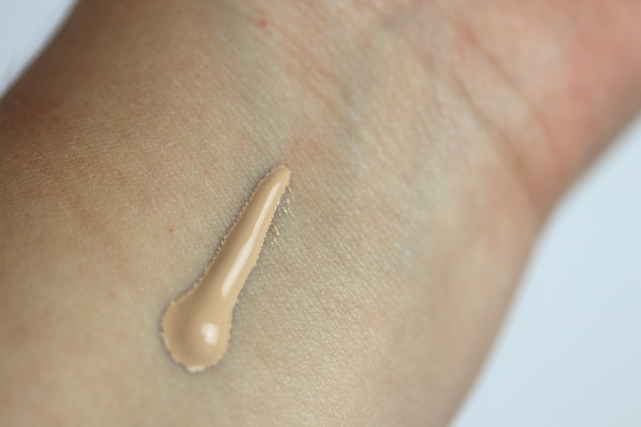 Glam & Shine - Beautyblog: Tipp: Loreal Age Perfect BB Cover - Tragebild