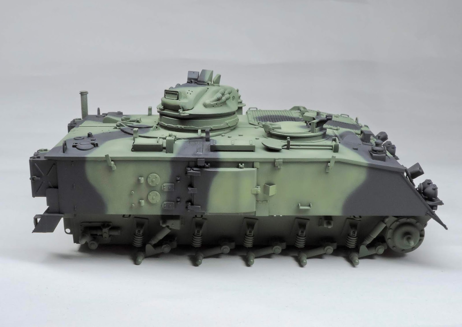 Pete's Model World : FV 432 Black Camo Time