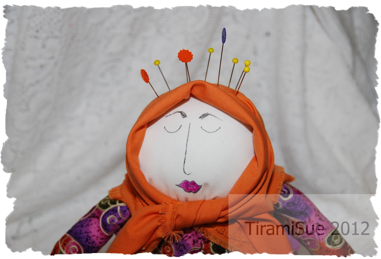 TiramiSue: Babushka Pin Cushion