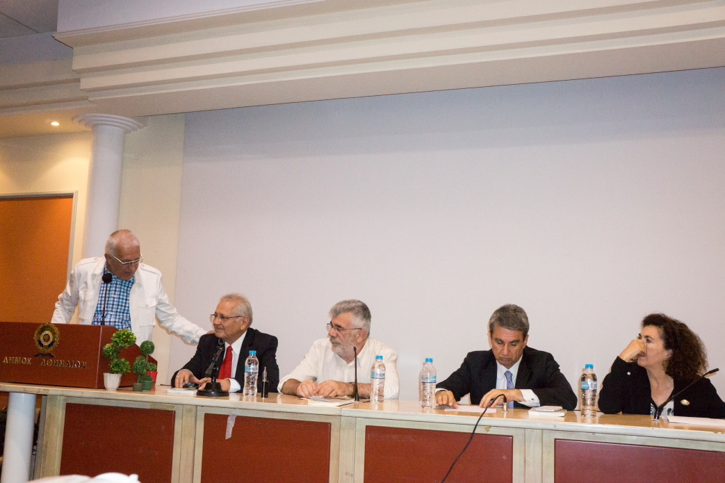 Με Άλλα Μάτια : "ΑΣΠΡΟ ΠΟΥΚΑΜΙΣΟ ΚΑΙ ΚΟΚΚΙΝΑ ΠΑΠΟΥΤΣΙΑ": ΤΟ ΝΕΟ ΒΙΒΛΙΟ ...