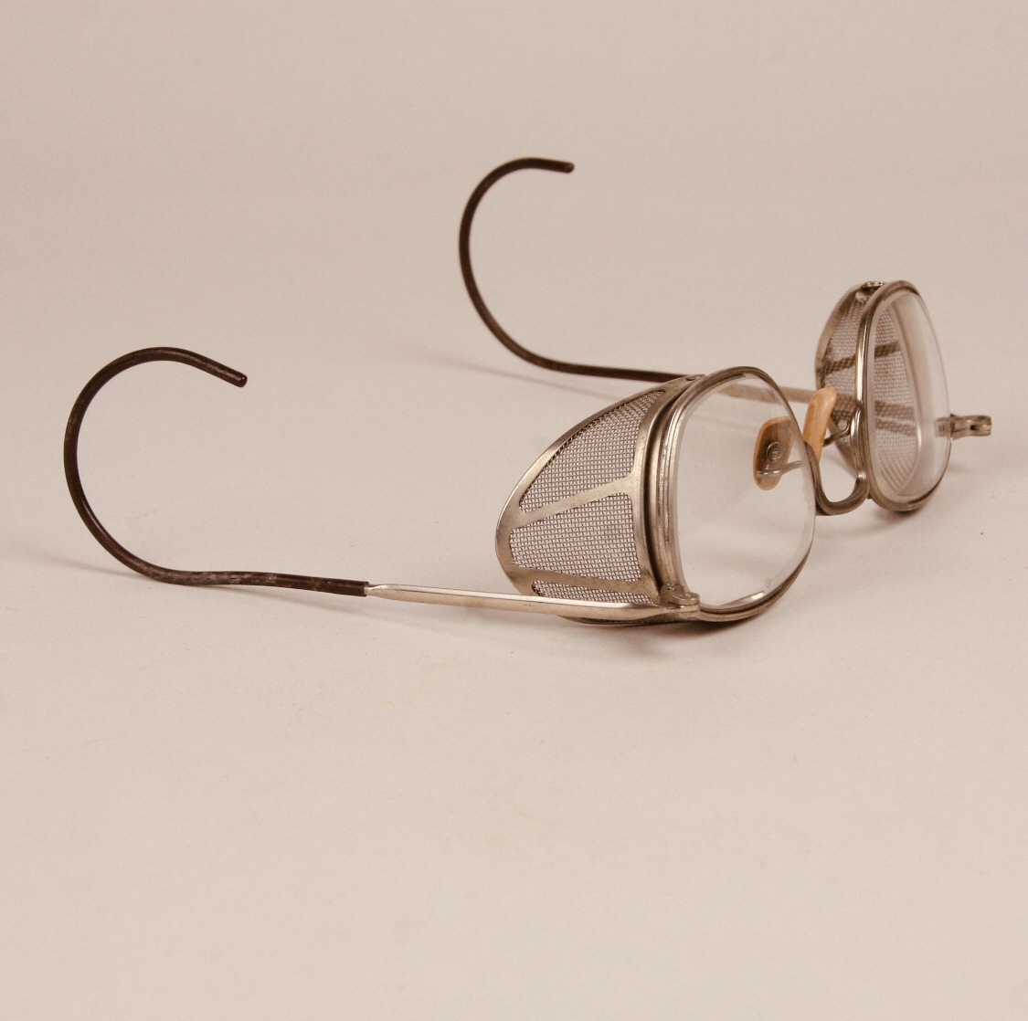 Gentlemen's Breakfast: 1940’s Safety Goggles