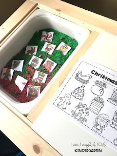 Christmas objects match sensory bin for toddlers and preschoolers