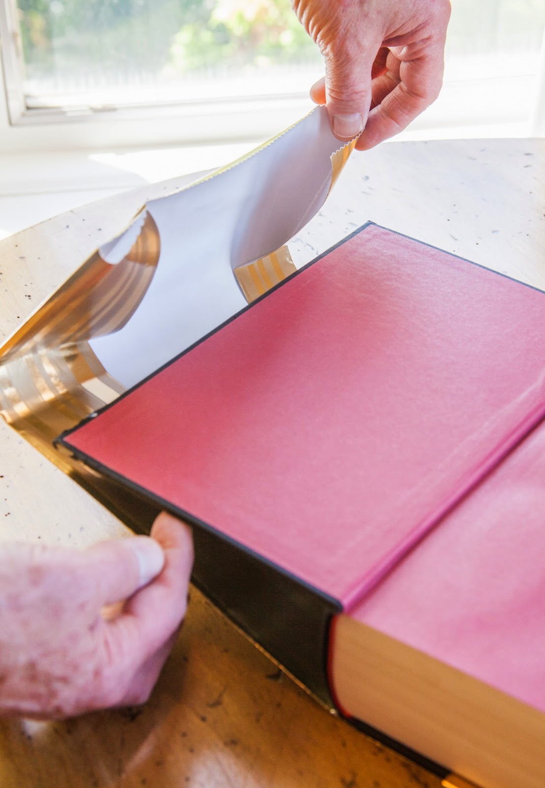 Delicious Reads: Pretty in Print : Book Wrapping
