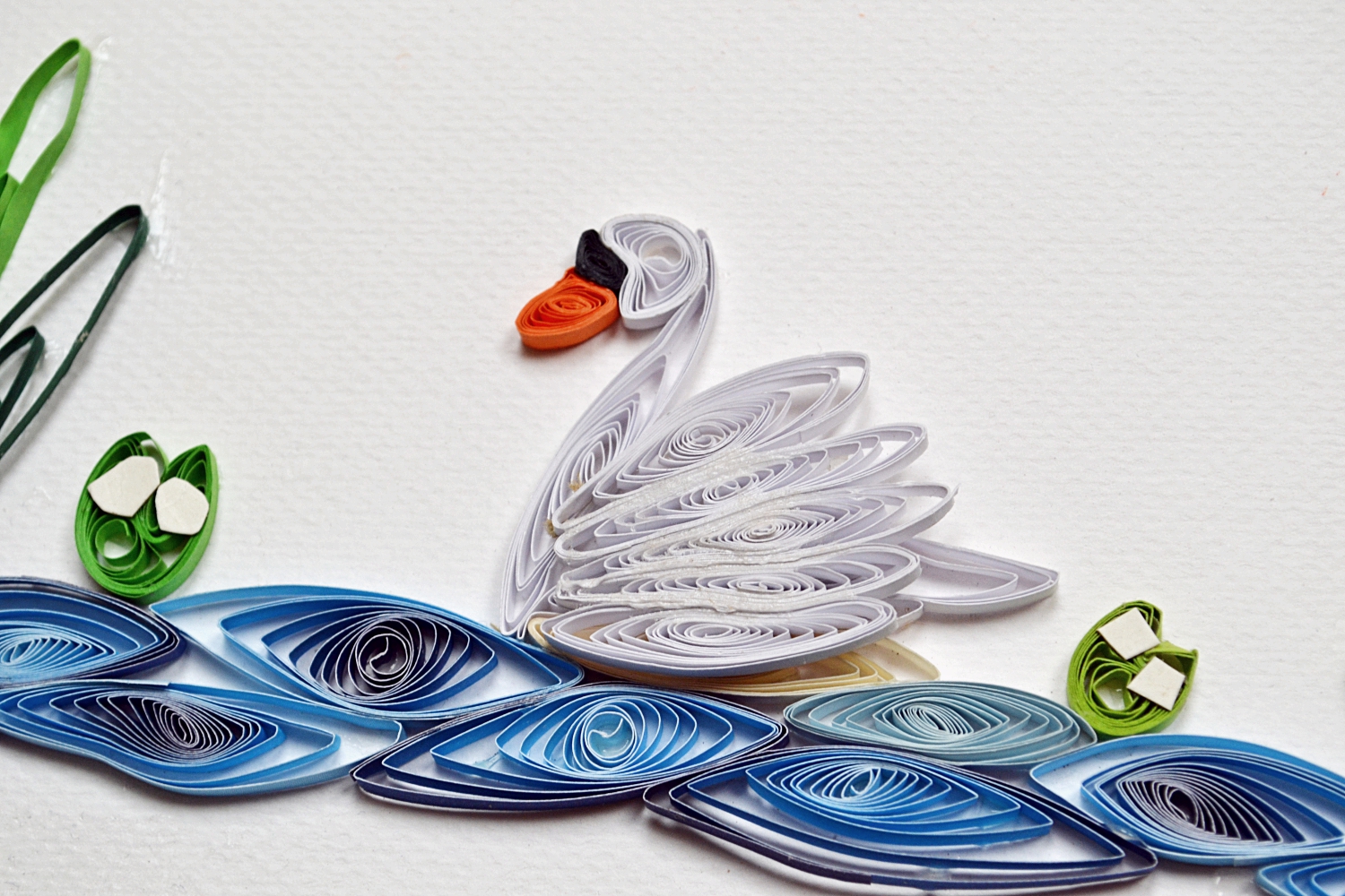Jul and Joy!: The Swan - quilling