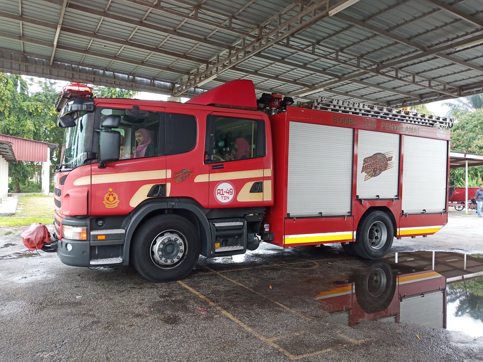 Taska Ummi Ida: Lawatan Ke Balai Bomba Teluk Intan