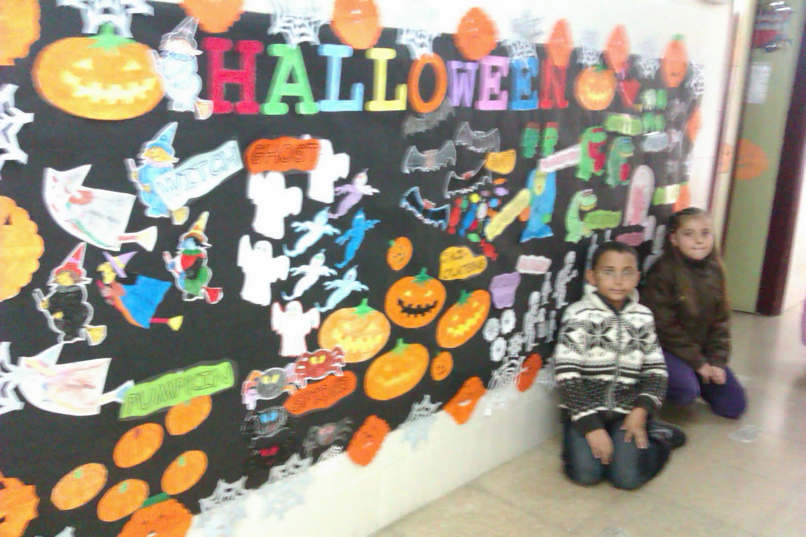 ARTESCAMON: CRAFT 3 HALLOWEEN MURAL