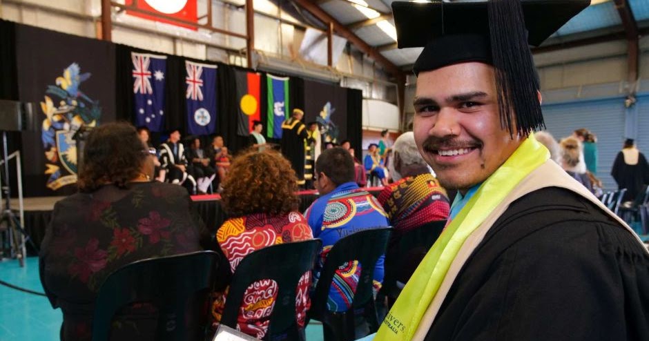 anna maria: Eighteen First Nations People graduate from CQUniversity