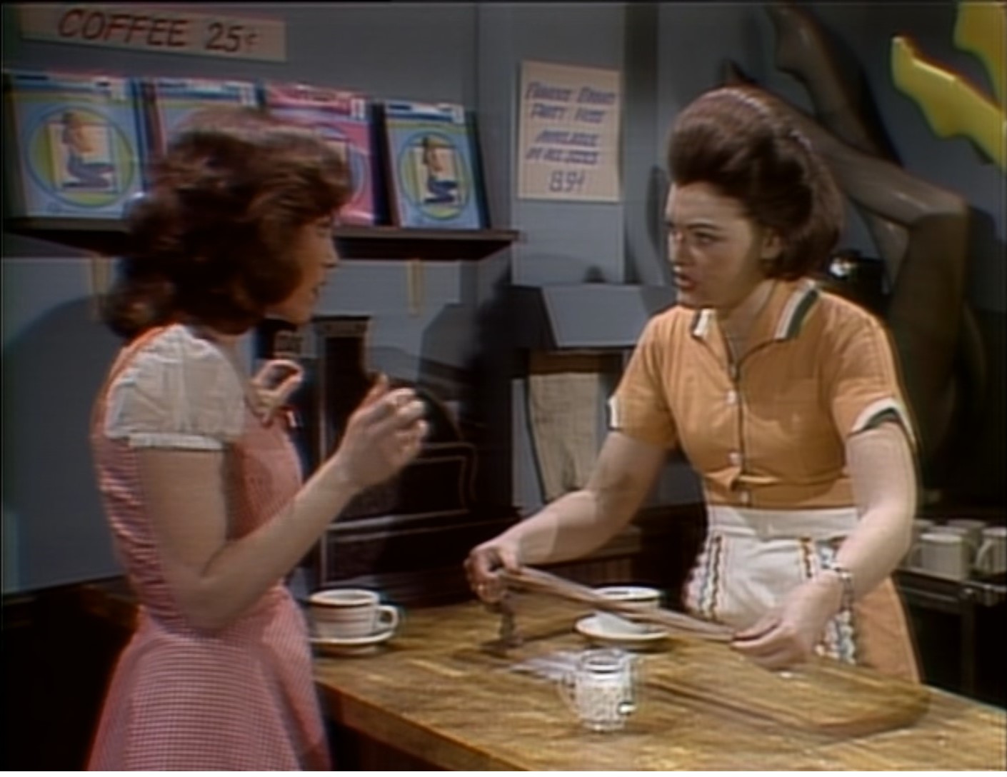 Classic SNL Reviews: Season 1, Episode 19, Host:Madeline Kahn, with ...