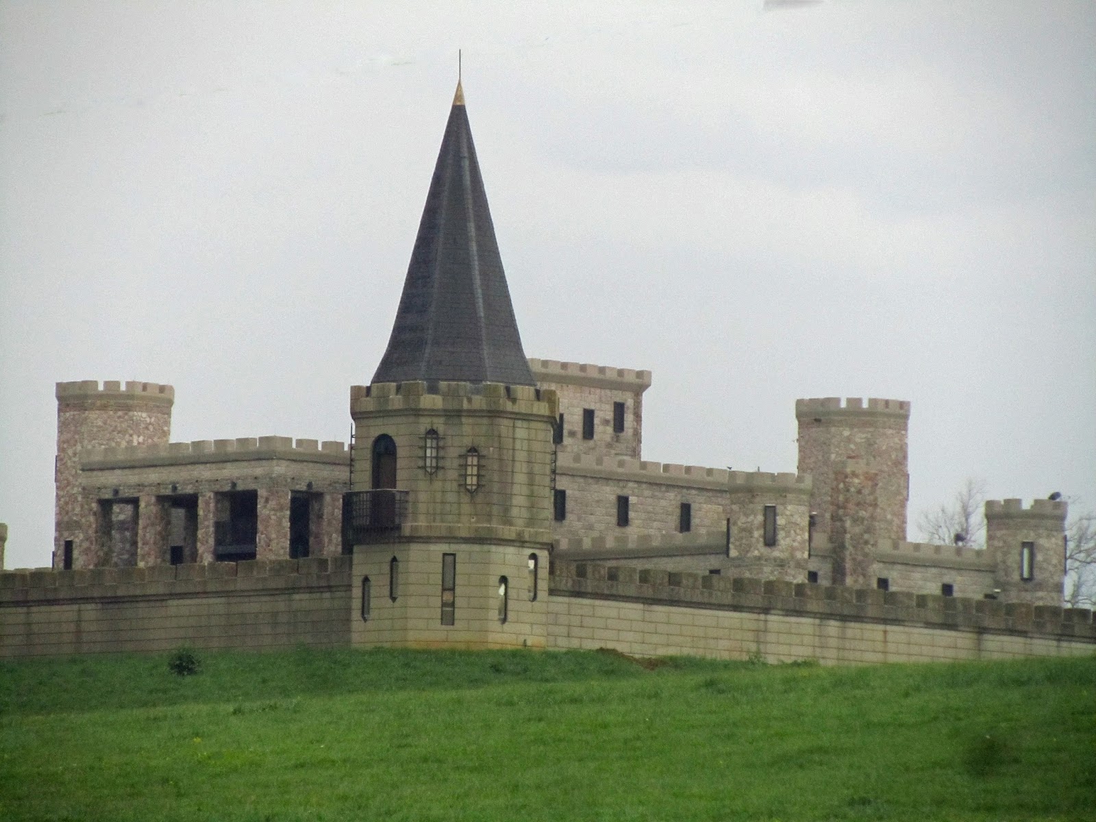 The Daily Rant: A Castle In Bluegrass Country