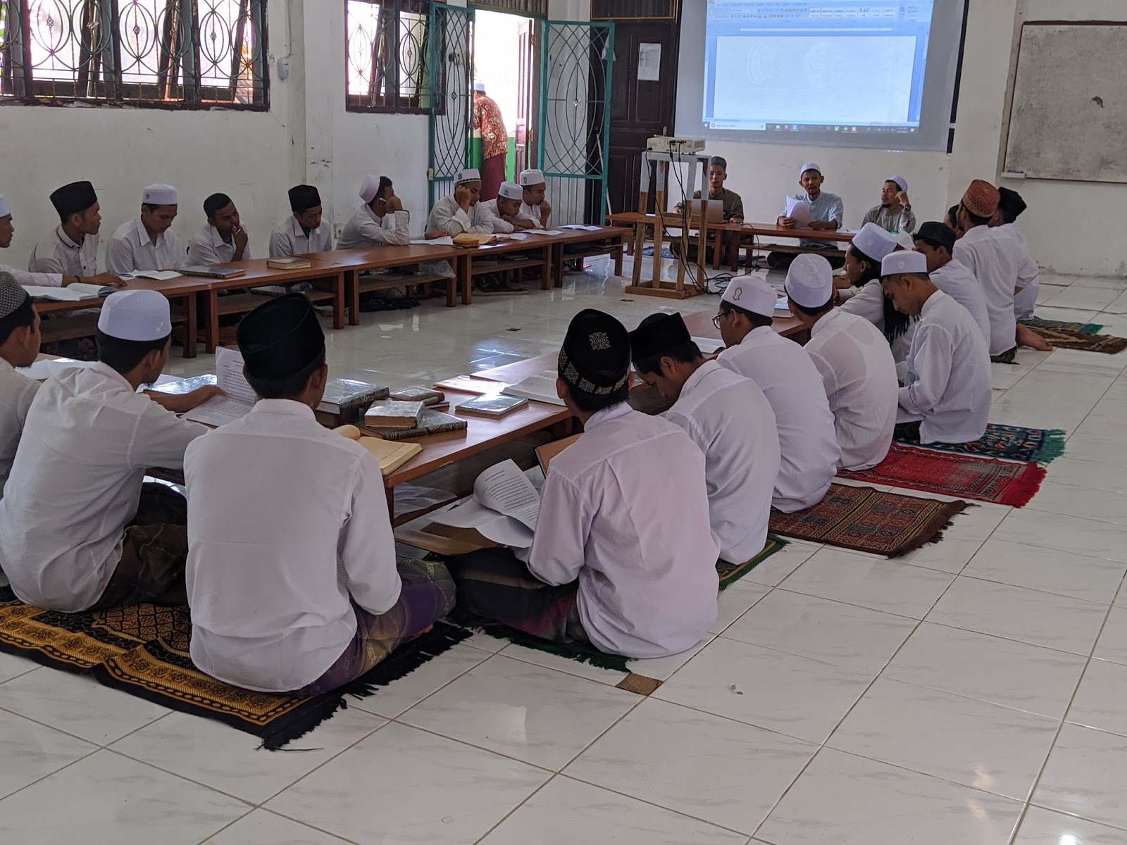 Lomba Bahtsul Masail Ma'had Aly ke-II Angkat Tiga Isu Kekinian - Dayah ...
