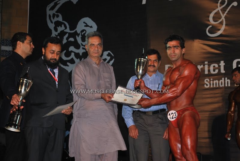 Mr Pakistan Bodybuilding Contest 2011-12 At Badin | Badin Bodybuilding ...