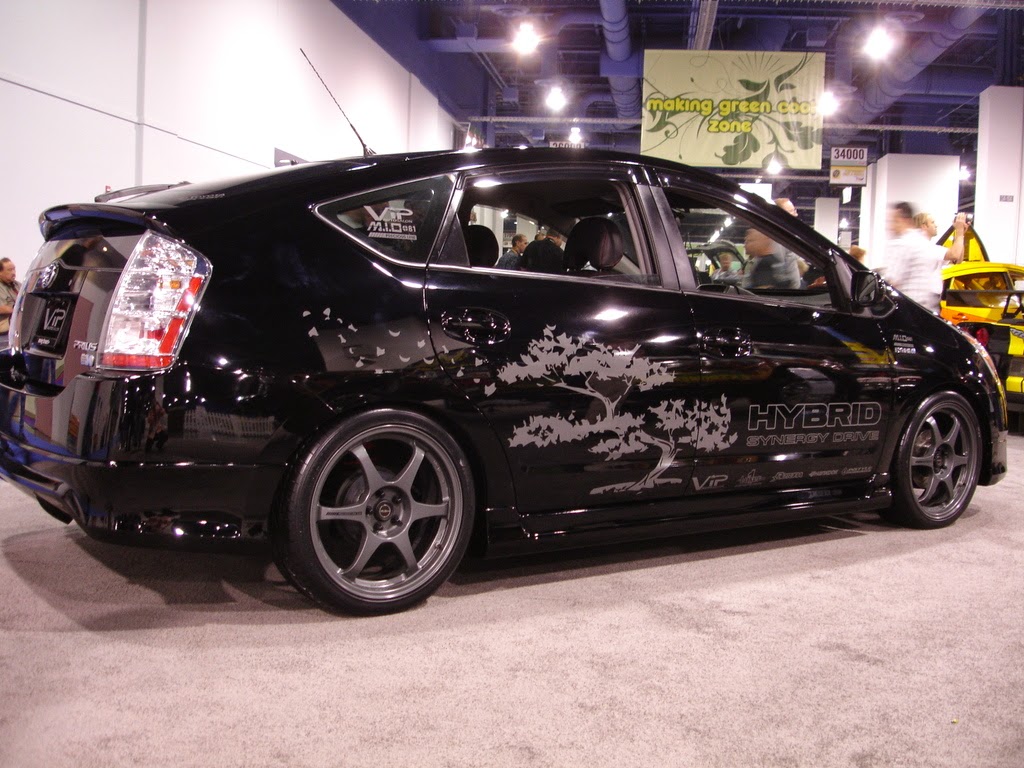 Story Of Car Modification in Worldwide.: TOYOTA PRIUS HYBRID MODIFIED