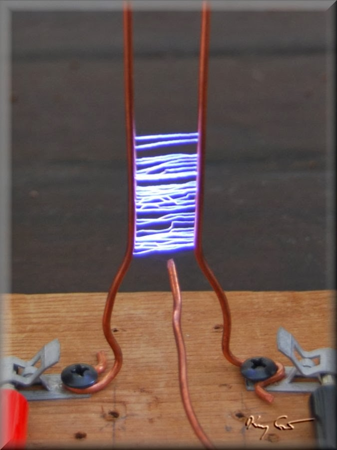 Jacob's ladder a traveling arc generator