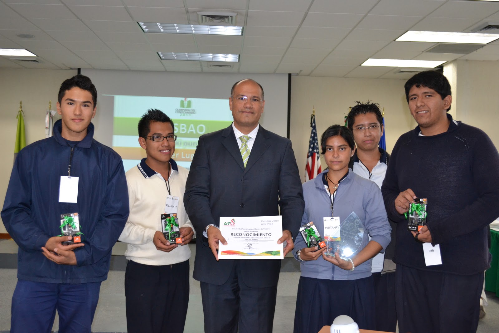 Lo Que Medio Veo: UTCV: Realiza UTCV Olimpiada del Conocimiento.