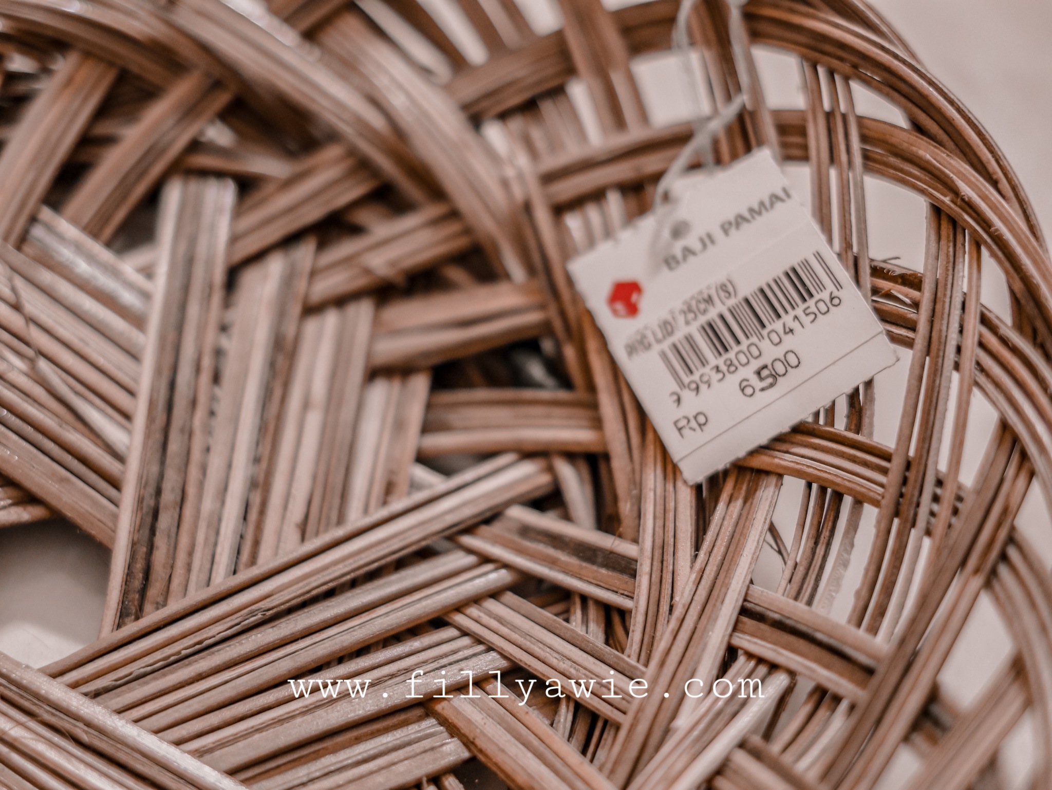 DIY Membuat Dekorasi Dinding Murah Meriah dan Instagrammable dari ...