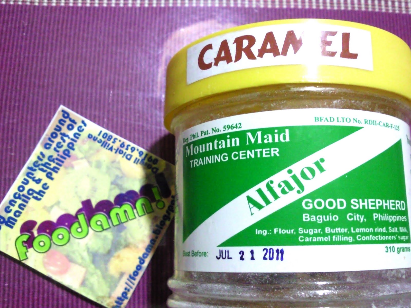 Baguio: Alfajor-Caramel Sandwich Cookies