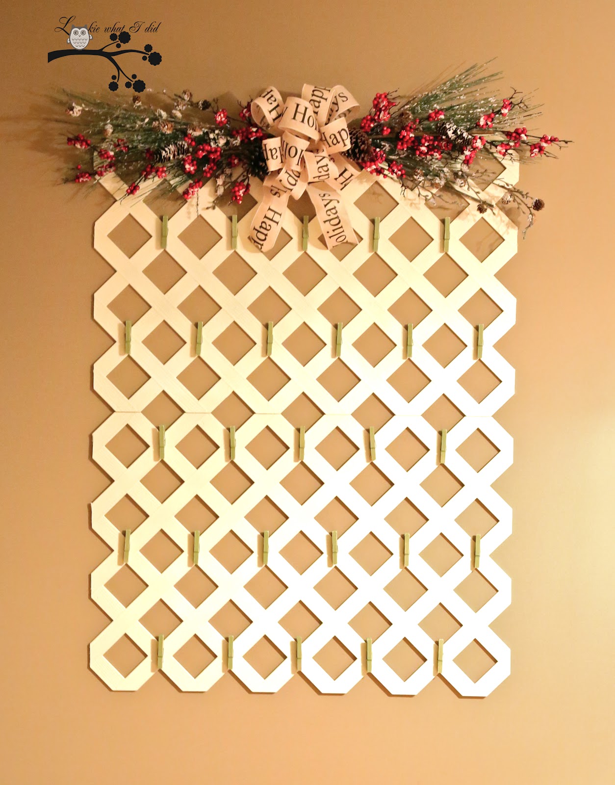 The Farmhouse Porch: "Christmas in July" Lattice Card Holder Craft