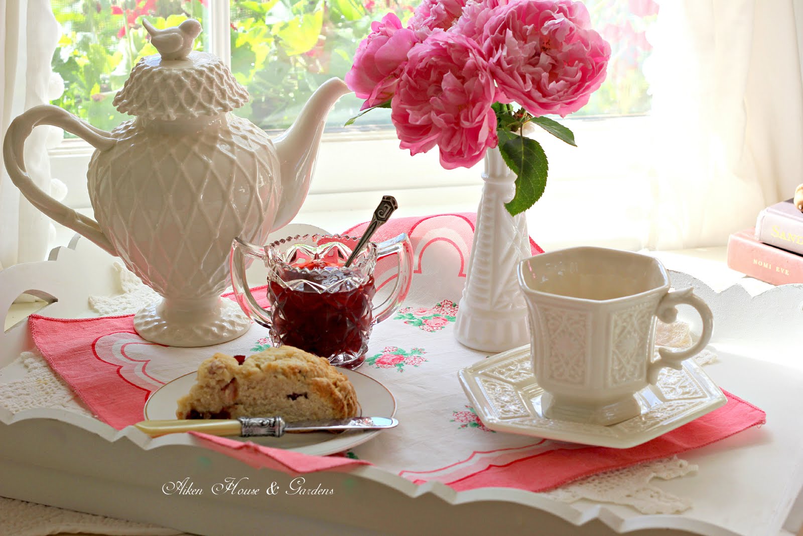 Aiken House & Gardens: Pink Tea And Roses