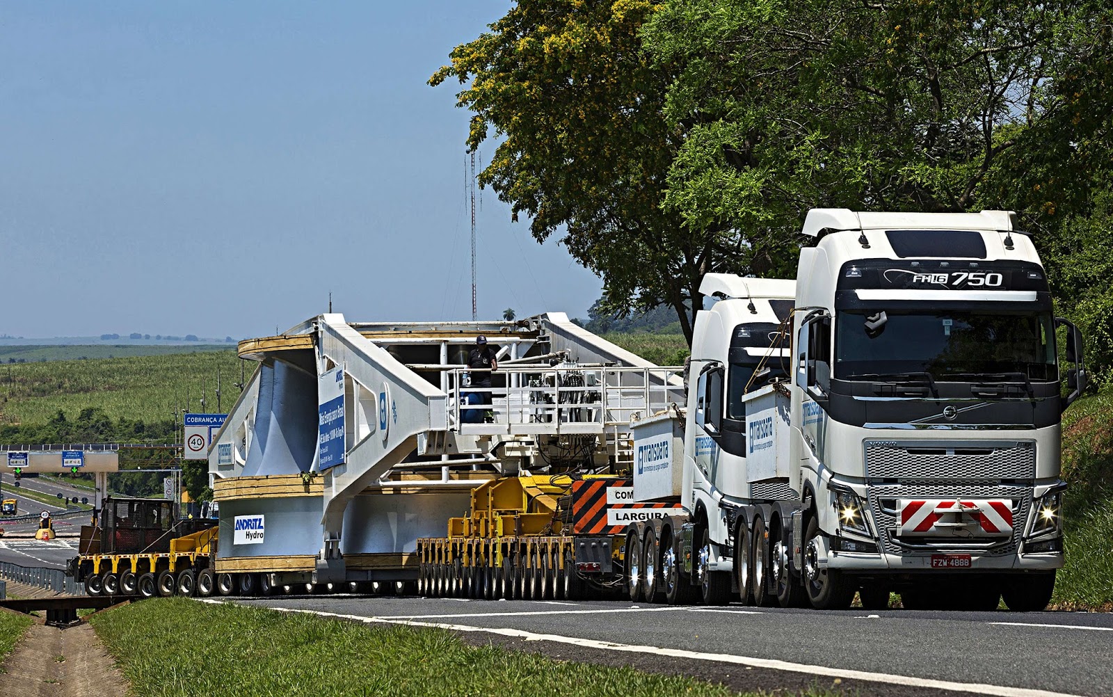 Transdata abre vagas para motoristas carreteiros em 2 estados
