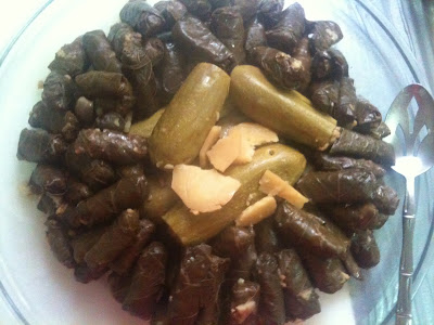 Nora's Kitchen: Syrian Cooking for Dummies: Yabra'a: Stuffed Grapeleaves