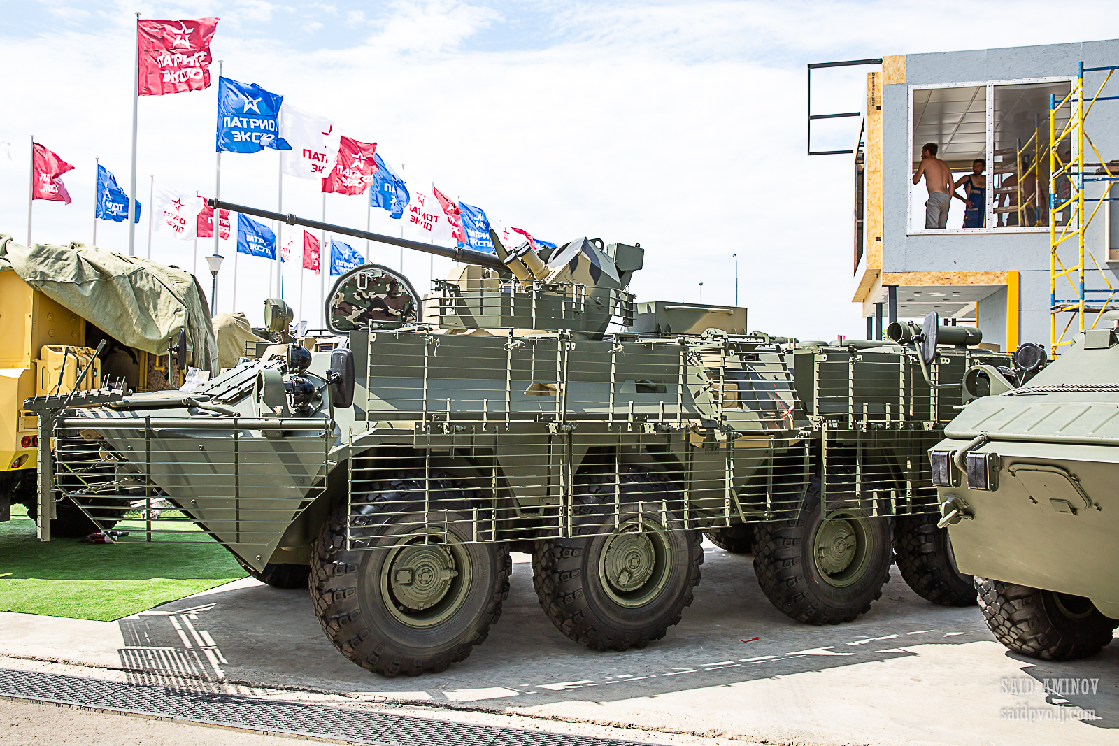 AAG_th บันทึกประจำวัน: กองทัพรัสเซียจะรับมอบรถหุ้มเกราะล้อยางลำเลียงพล ...